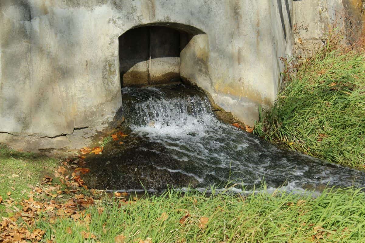 Mengenal Saluran Drainase: Solusi Atasi Genangan dan Banjir - Conbloc